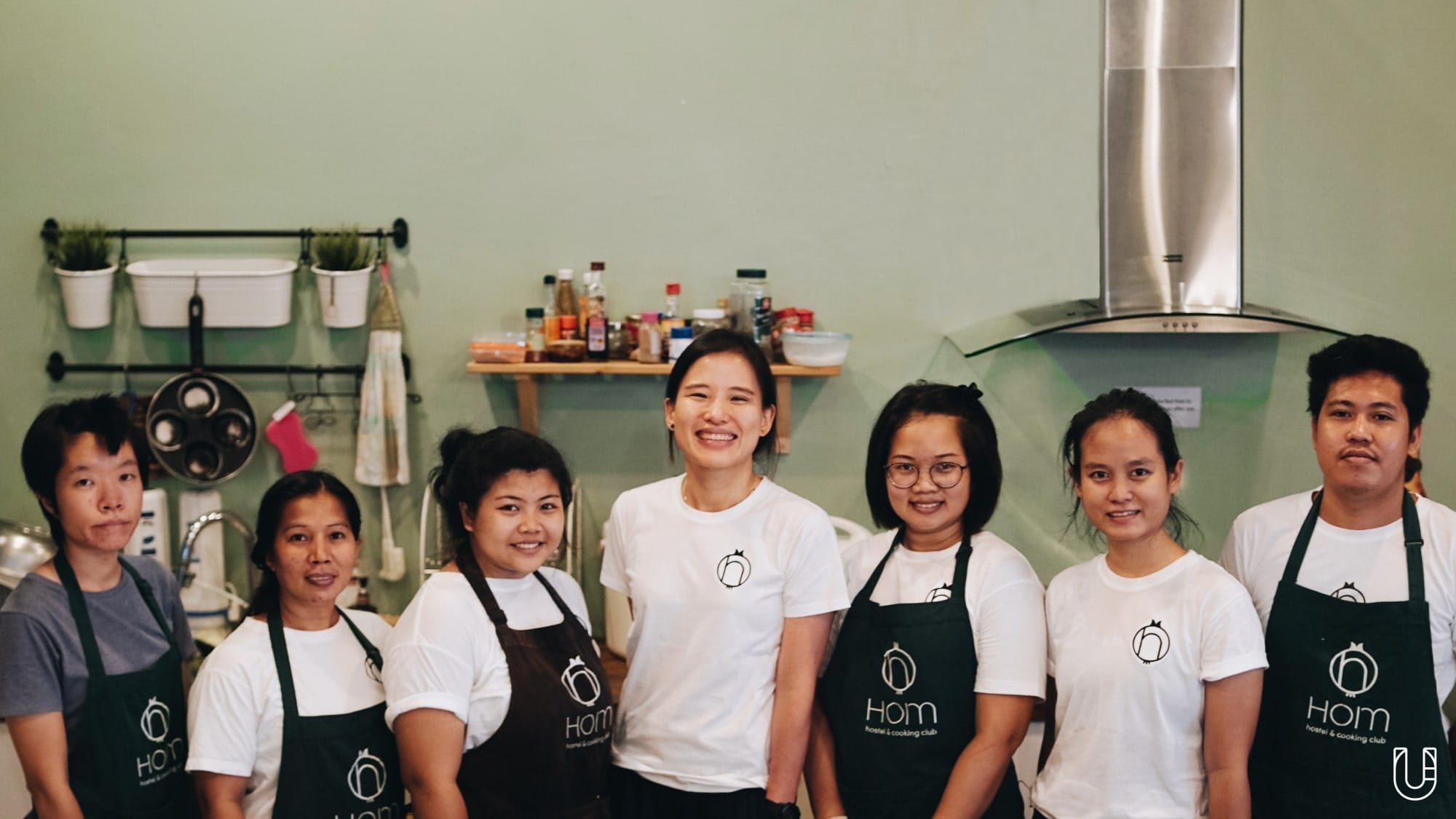 Hom Hostel&Cooking Club โฮลเทลแห่งโอกาสและการให้ - Urban Creature