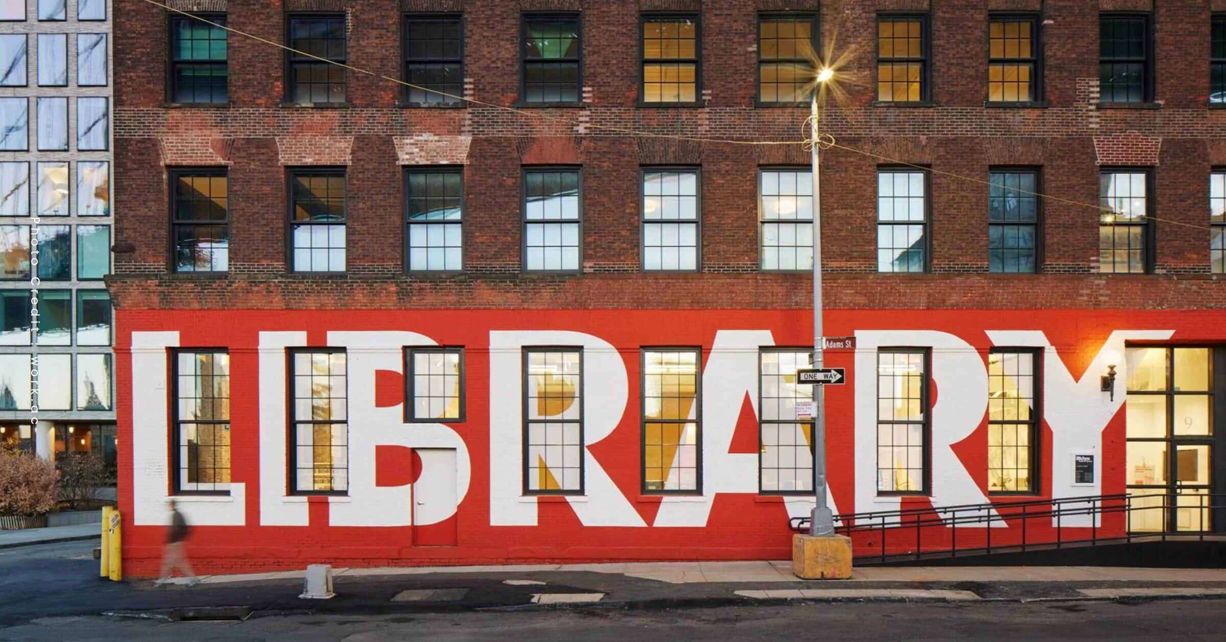 Adams Street Library ห้องสมุดสาธารณะใน New York - Urban Creature