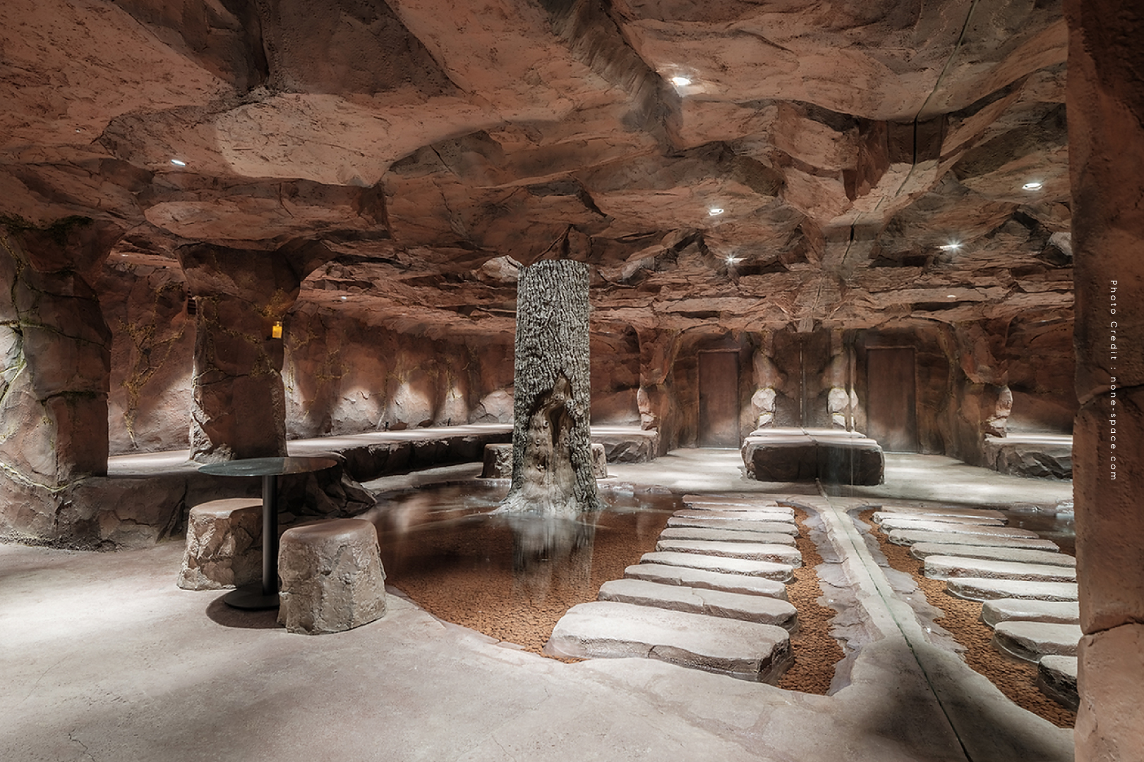 MADE LIM Café เปลี่ยนโบสถ์ 120 ปีเป็นคาเฟ่ - Urban Creature