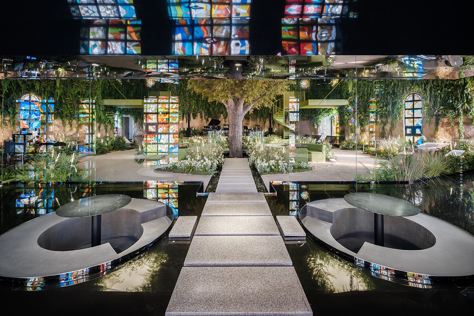 MADE LIM Café เปลี่ยนโบสถ์ 120 ปีเป็นคาเฟ่ - Urban Creature