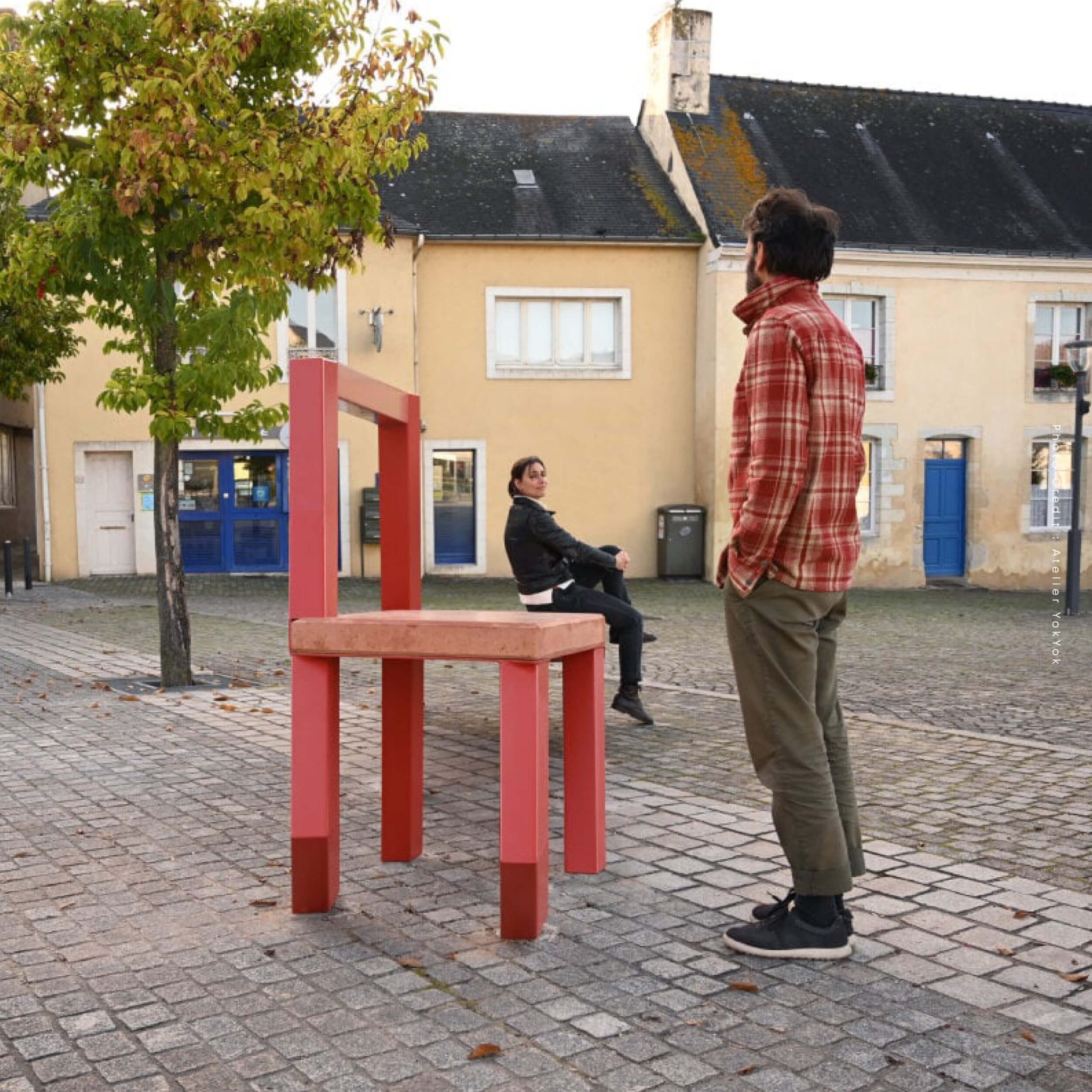‘Anamorphic Bench’ ม้านั่งสร้างภาพลวงตา - Urban Creature