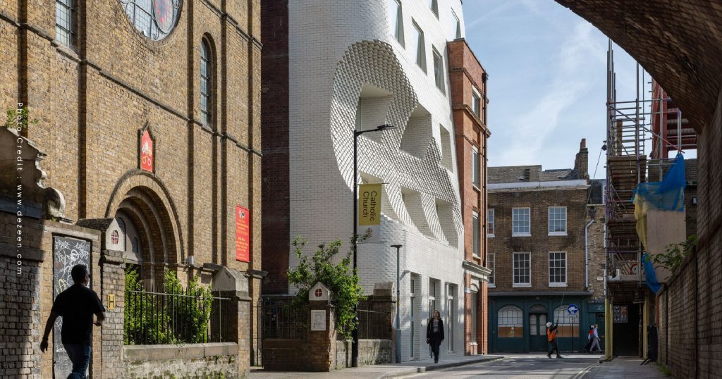 บ.ญี่ปุ่นปิ๊งไอเดียทำป้ายบอกพลังกาย พลังใจ - Urban Creature