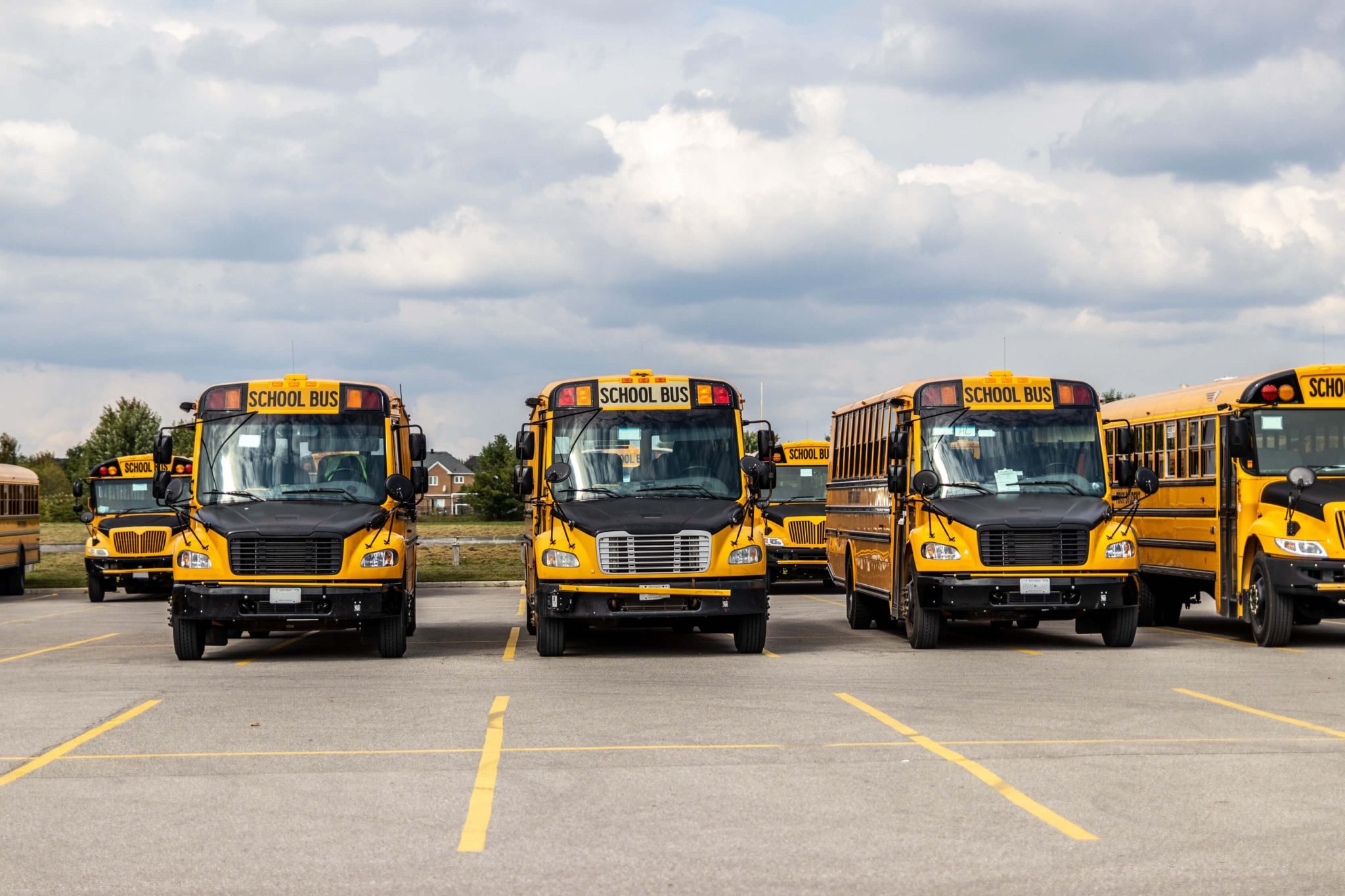 รถโรงเรียนในต่างประเทศออกแบบอย่างไรถึงปลอดภัย - Urban Creature