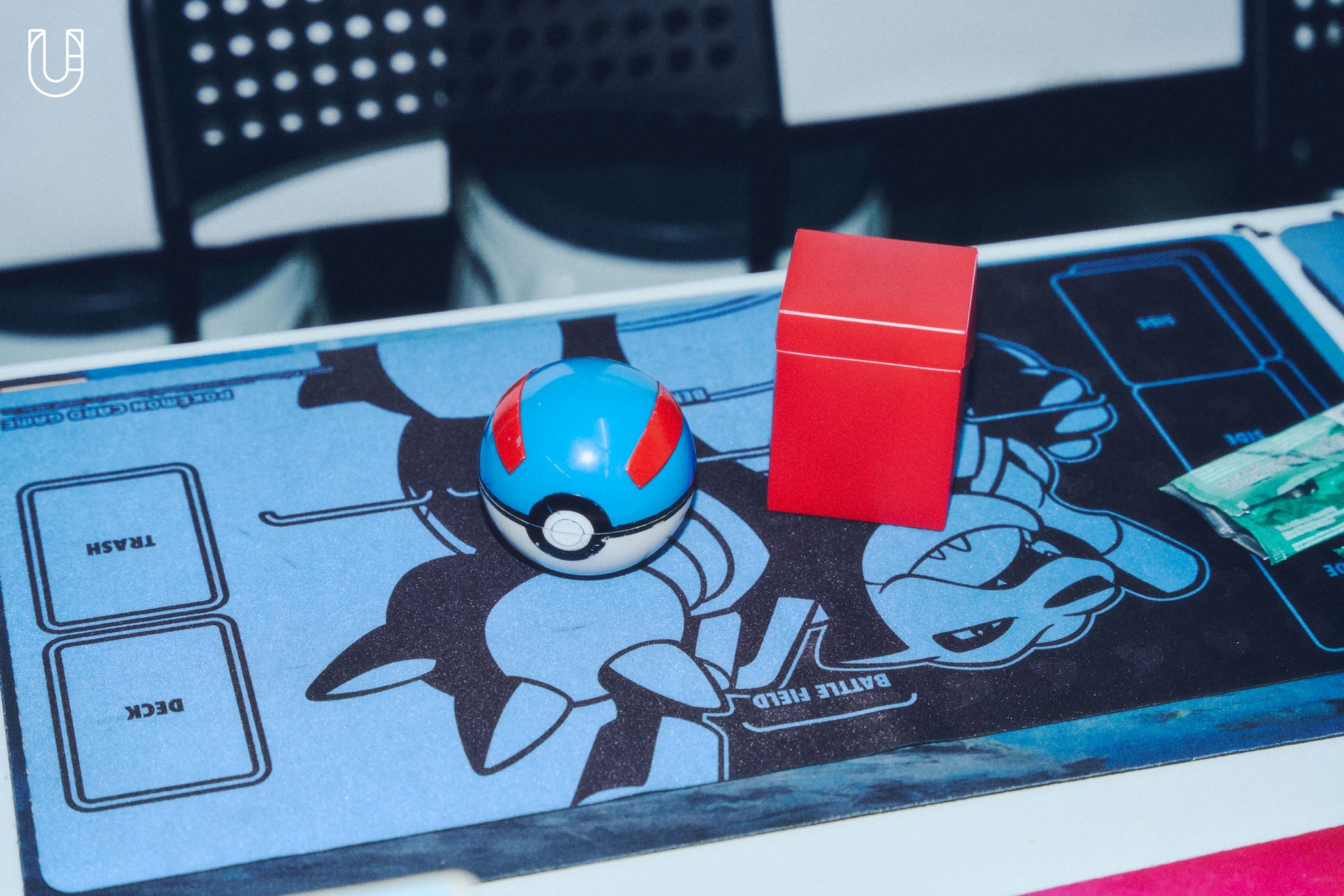 Game 02 : Pokémon Trading Card Game - Urban Creature